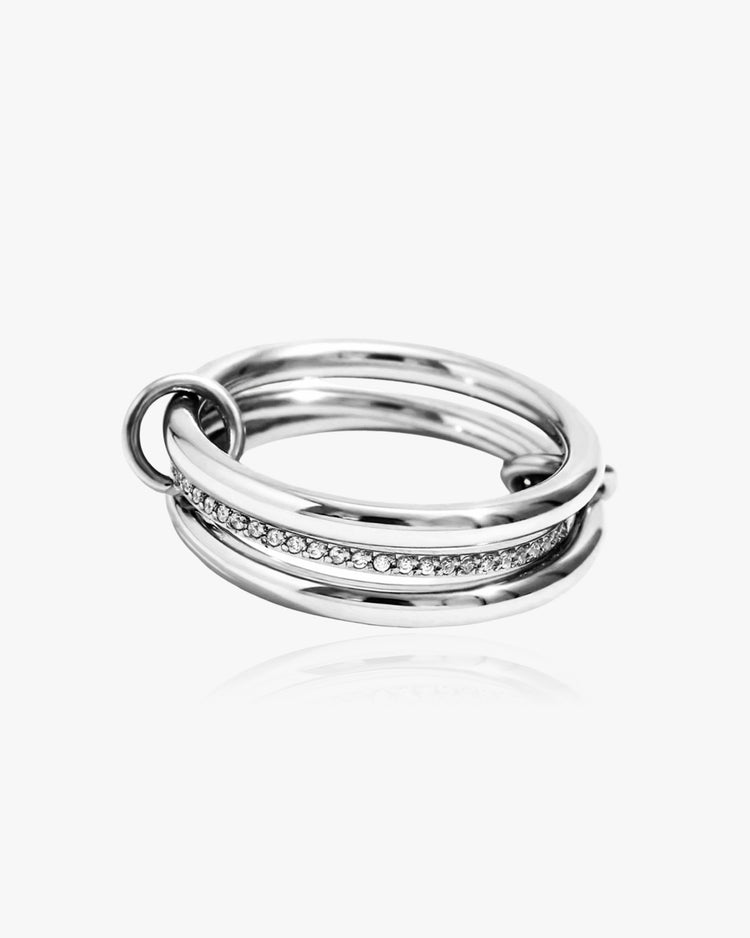 CONNECTION Triple Crystal Ring
